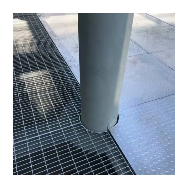 Quality 25x5 Hot Dip Galvanized Steel Grating Trench Drain Cover with ISO SGS Certificate for sale