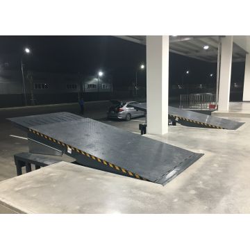 Quality Telescopic Dock Leveler Or Retractable Electric Dock Leveler Suit Each Loading for sale