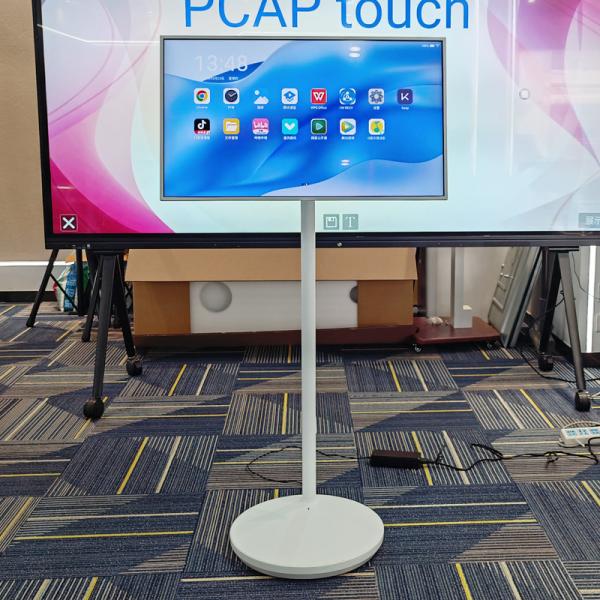 Quality 32 Inch Private Moving Standing Touch Screen Kiosk With Battery for sale