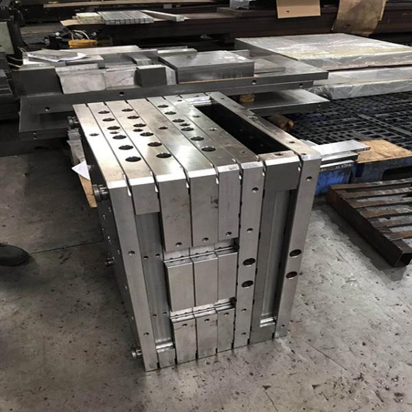 Quality P20 1.2083 Custom Made Plastic Injection Mold Base for sale