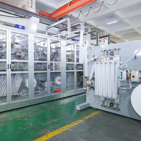 Quality New Full Servo Baby Pull-ups Diaper Making Machine Stable Speed 500pcs/min for sale