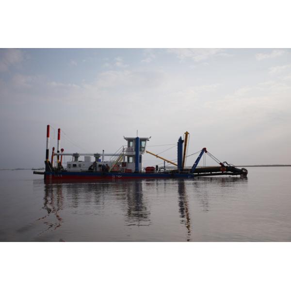 Quality 500m Solid Capacity 700 Cbm/H Cutter Suction Sand Dredger 20 Inch For Dredging for sale