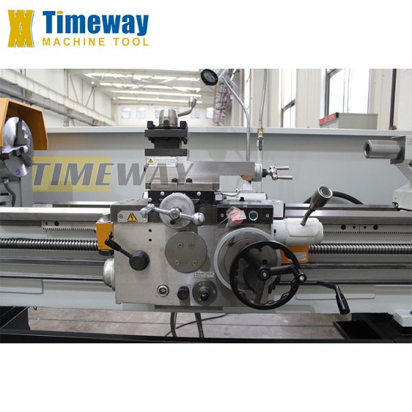 Quality Gap-bed Lathe Machine with Distance between Centers 1000mm and Max. Sawing Over for sale