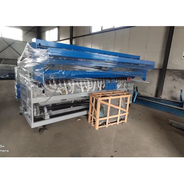 Quality Fully Automatic Wire Mesh Welding Machine , Weld Mesh Making Machine for sale