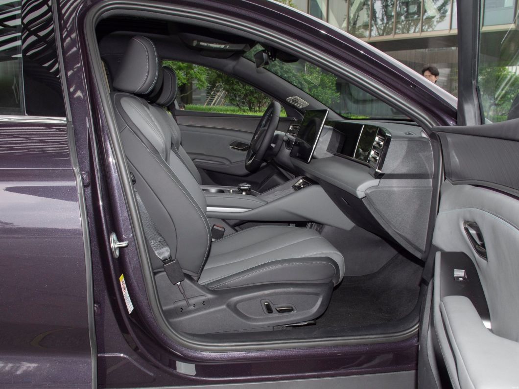 Byd Qinl 2024model Dm-I 120km Excellence Version Top Version