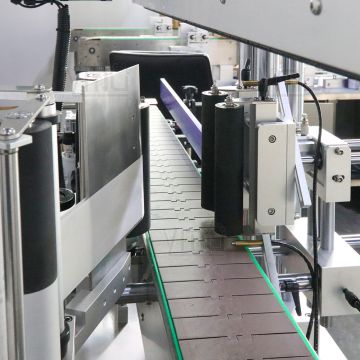 Quality 5 Gallon Pail Big Round And Flat Square Bottle Single Sticker Automatic Position for sale