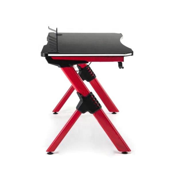 Quality Comfortable Adjustable Metal Foldable Gaming Table for Modern Gaming Enthusiasts for sale