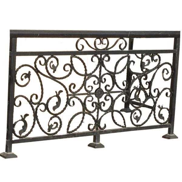 Quality Outdoor Cast Wrought Iron Guardrail Fence Banister Heat Insulation for sale