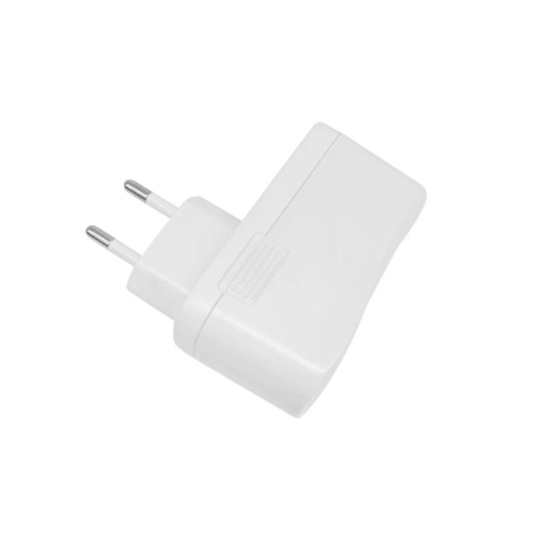 Quality 12V 1.25A Lightweight USB Charger For Optimized Charging Speeds for sale