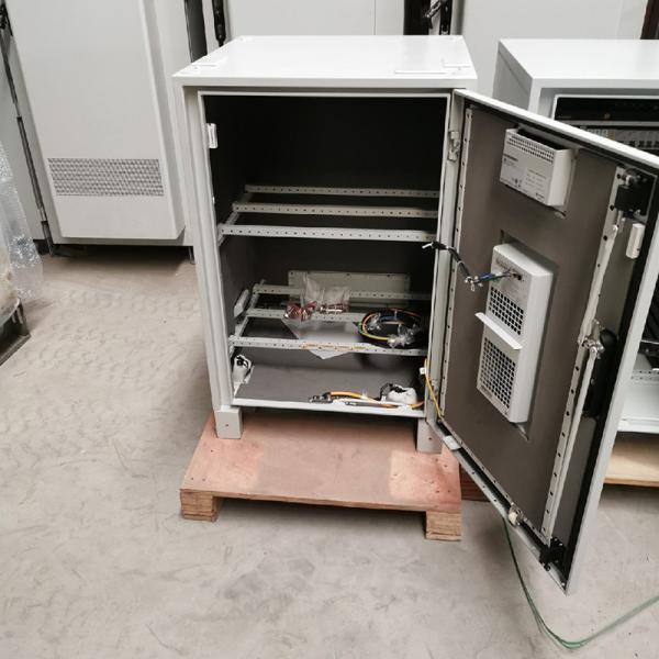 Quality Customization Outdoor Telecom Equipment Cabinets 2000mm*650mm*650mm for sale