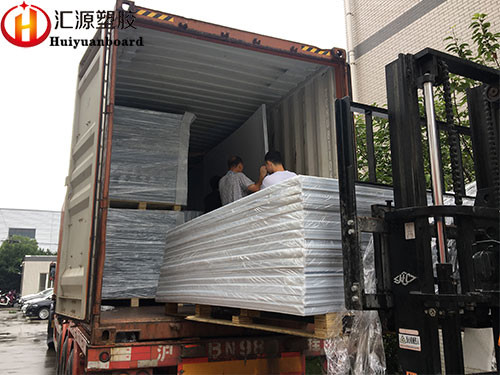 Quality Smooth Correx Fire Retardant Sheets , Recycled Corrugated Plastic Sheets for sale