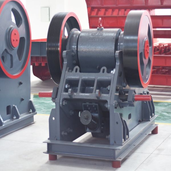 Quality 210-1020mm Inlet Size AC Motor Iron Gold Ore Rock Jaw Crusher Manufacturers 100-150 Tph for sale