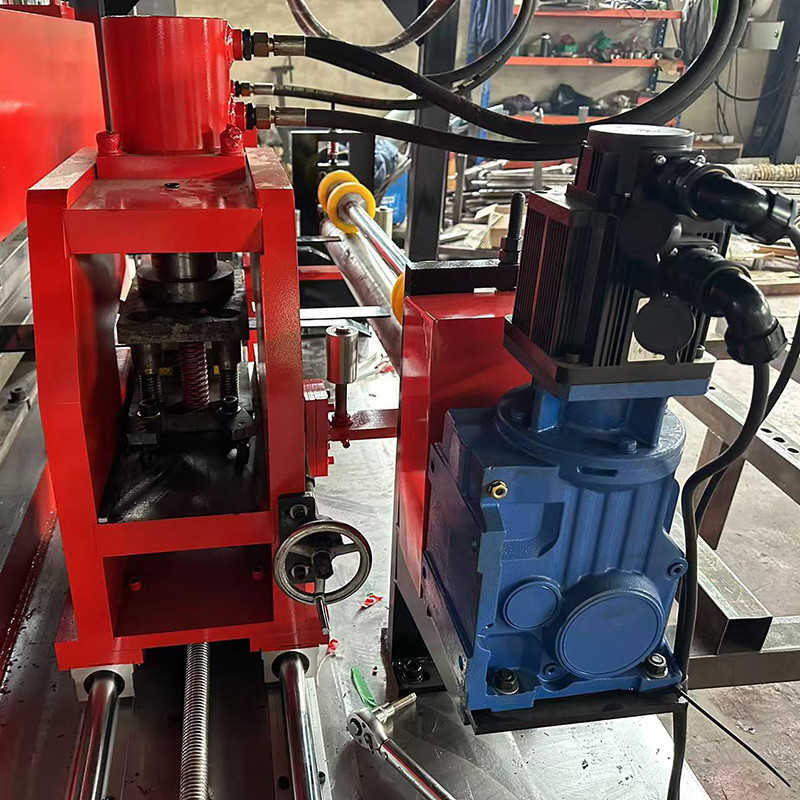 Auto Feed Molding Cable Tray Manufacturing Machine front view