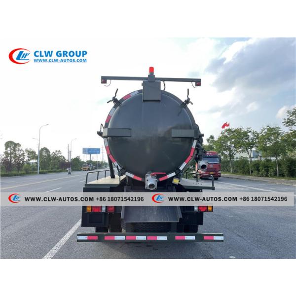 Quality HOWO 4X4 Off Road Sewer Vacuum Truck 8m3 for sale