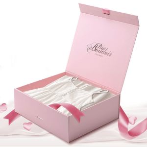 Quality 800g 1200g 1500g Cardboard Foldable Packaging Box With Ribbons for sale