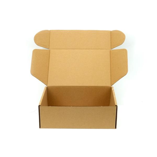 Quality Small Cardboard Corrugated Folding Garment Packaging Box ISO 9001 / 14001 for sale