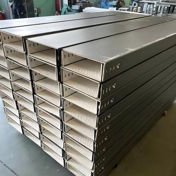 Quality Galvanized Cable Tray Hot Dip Galvanized 50mm-1000mm Stainless Cable Tray for sale