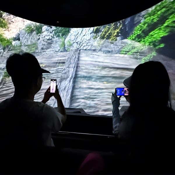 Quality 2 Rows 10 Seats Vr Cinema 3d Orbit Cinema Track Immersive Projection for sale