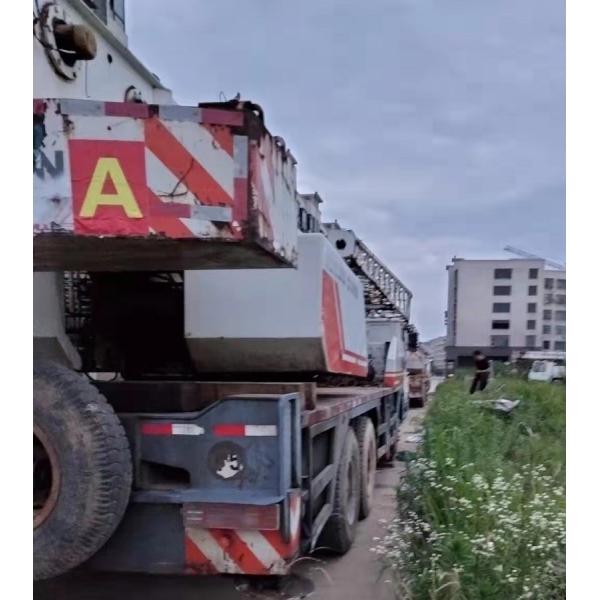 Quality ZLJ5322JQZ25V Zoomlion Used Truck Cranes 25ton Second Hand Crane Trucks for sale