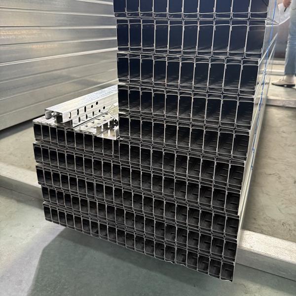 Quality OEM Wireway Galvanised Metal Trunking 50-1000mm Rectangle Shape for sale