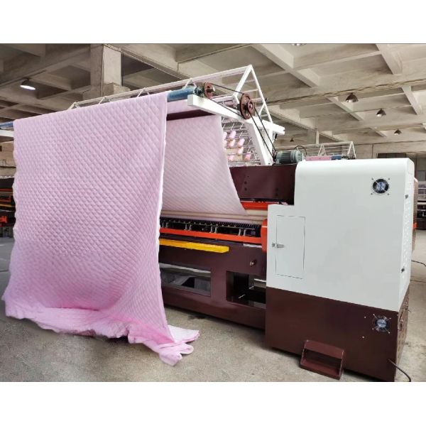 Quality Automatic Refueling 128 Inch 1400RPM Multineedle Quilting Machine for sale