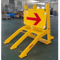 Quality Anti Rust RAL 1023 Foldable Portable Vehicle Barricades Compact Vehicle Stopper for sale