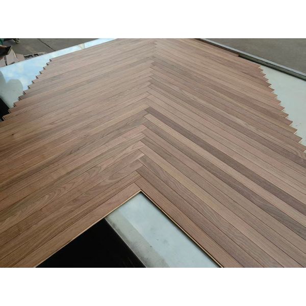 Quality 52mm American Walnut Herringbone Parquet Flooring with 3MM Top Veneer and 1210 x 52 x 10MM Size for sale