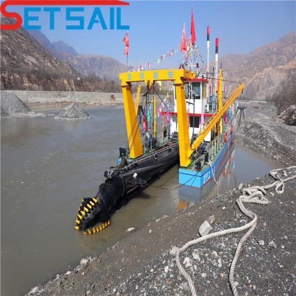 Quality 28inch Cutter Suction Dredger with Underwater Sand Pump and Cummins Diesel for sale