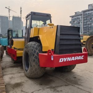 Quality 40KN Exciting Force Dynapac CA30D Used Road Roller Single Drum Roller for Road for sale