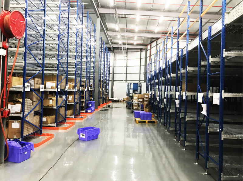 VNA Rack Or Very Narrow Aisle Rack High Density Warehouse Storage Racking