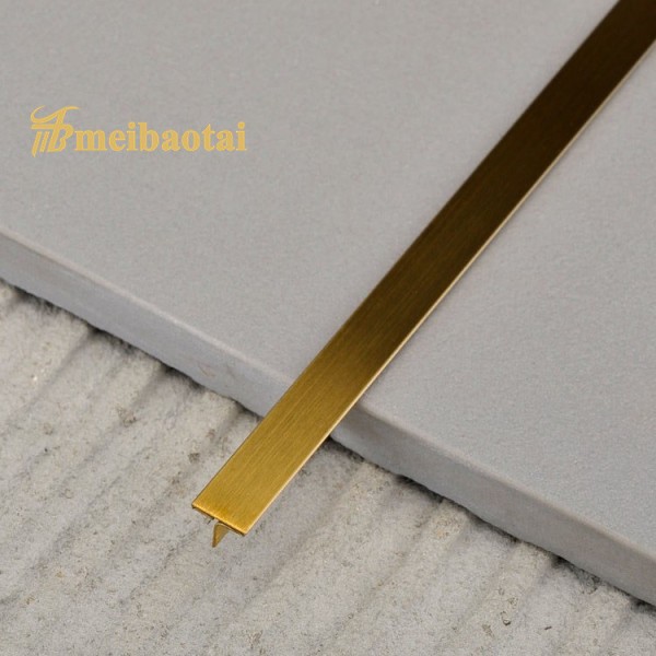 Quality Golden PVD Coated Hairline Stainless Steel Tile Trim JIS Standard T15X2048mm for sale
