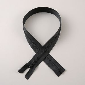 Quality Home Textiles #3 Nylon Teeth Zippers Reliable Closure Auto Lock For Security for sale