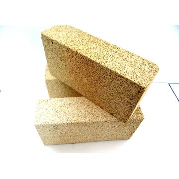 Quality 230*114*65mm 1380C Insulating Refractory Brick Heat Absorbing Bricks for sale
