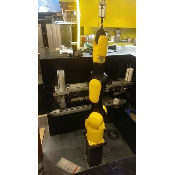 Quality KR 6 R900 Six Robot Coffee Machine , Stable Performance Robot Arm Coffee Maker for sale