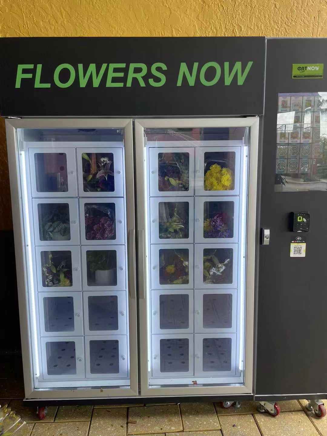24/7 Self Service Cooling Fresh Bouquet Flower Vending Machine With Nayax Card Reader