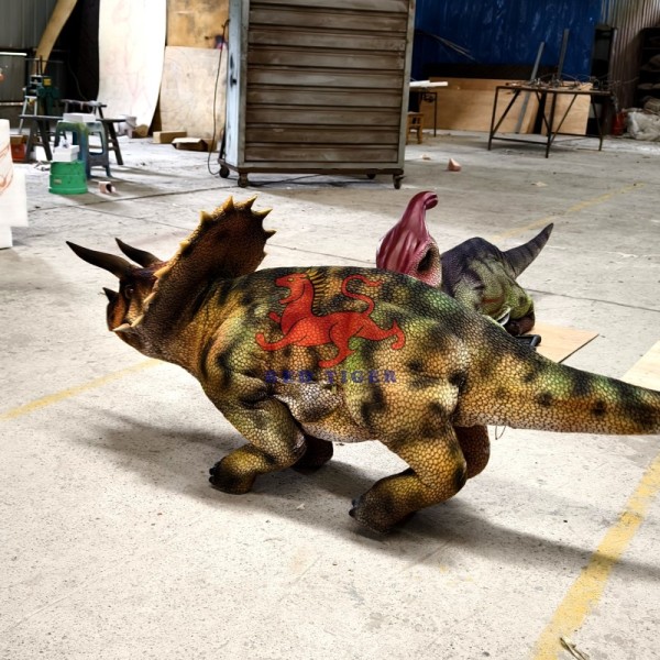 Quality New Realistic Animatronic Remote Control Walking Robot Dinosaur Triceratops Robot Dog for sale