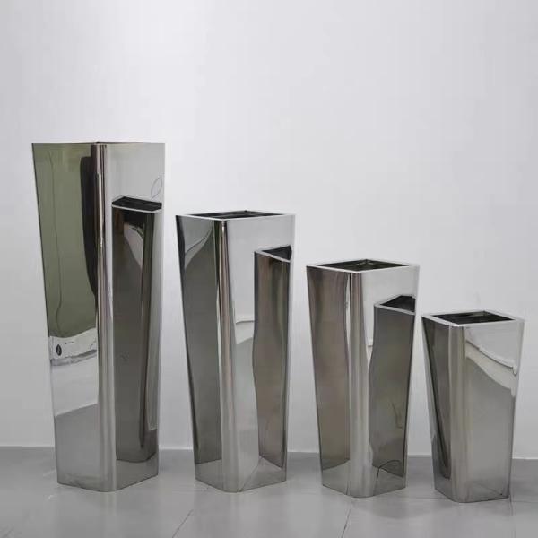 Quality Modern Large Metal Garden Containers OEM Decorative Metal Flower Pots for sale
