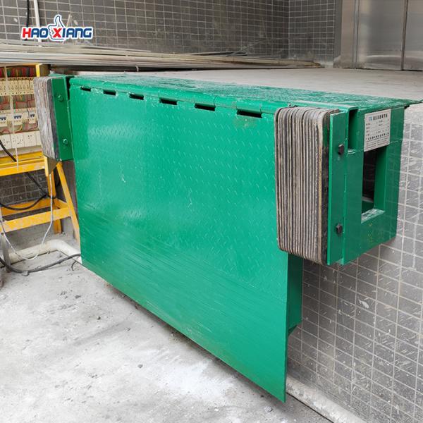 Quality Hydraulic Loading Yard Ramp Non-Slip Diamond Mesh and Precision Steel Pipe for sale