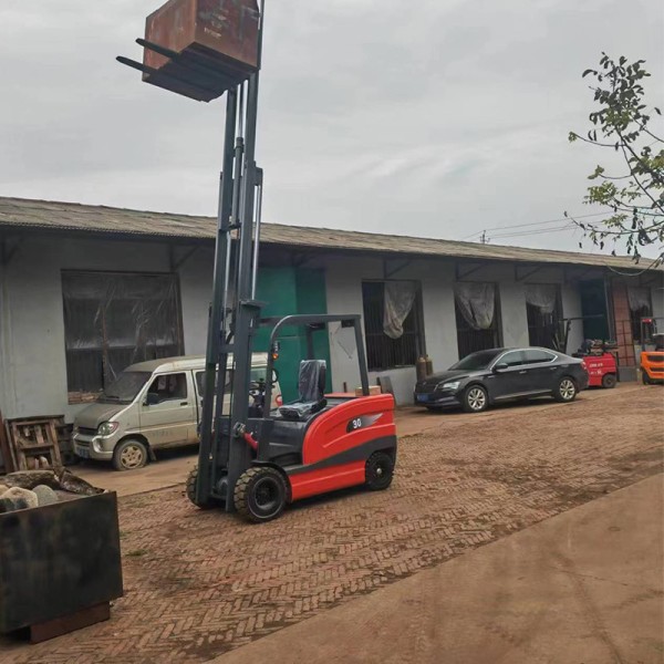Quality 125MM Fork Width 2 Ton Electric Forklift for Precise and Stable Material for sale