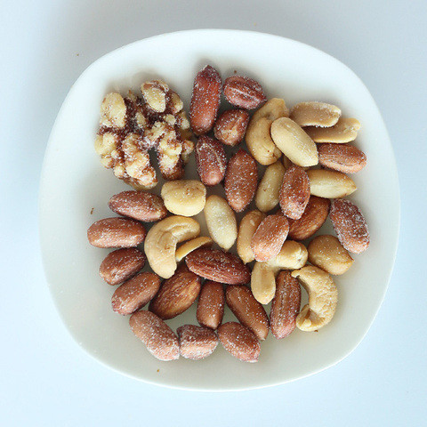 Quality High Energy Dried Nut Snack Mix With HALAL / KOSHER Certificate for sale