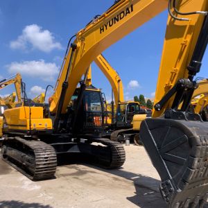 Quality 30200kg Used Hyundai Excavator HYUNDAI 305LC-9S 198KW Crawler Excavator Machine for sale