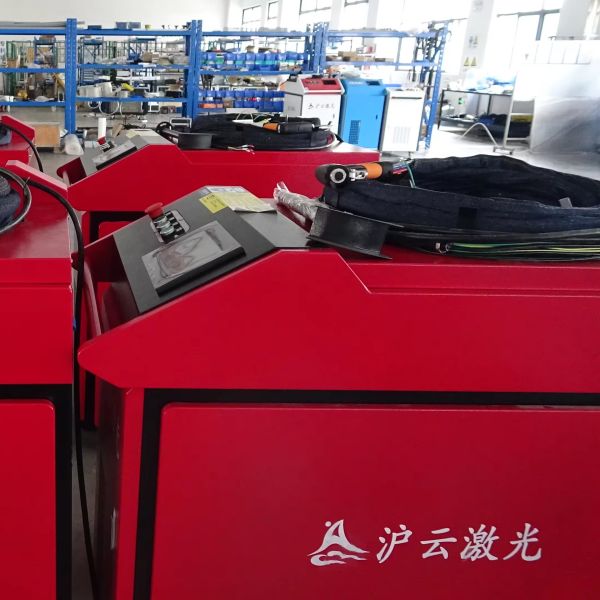 Quality Portable Handheld Laser Welder 1000W 1500W 2000W 3000W with Cutting Speed of 100m/min for sale