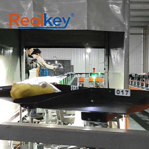Quality Space Saving Tilt Tray Sorter Advanced With Automatic Identification System for sale