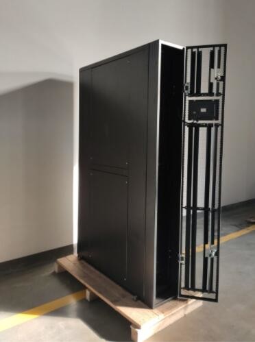 Quality 8600m/H 155kg Telecom Server Room Air Conditioner Save Spacing for sale