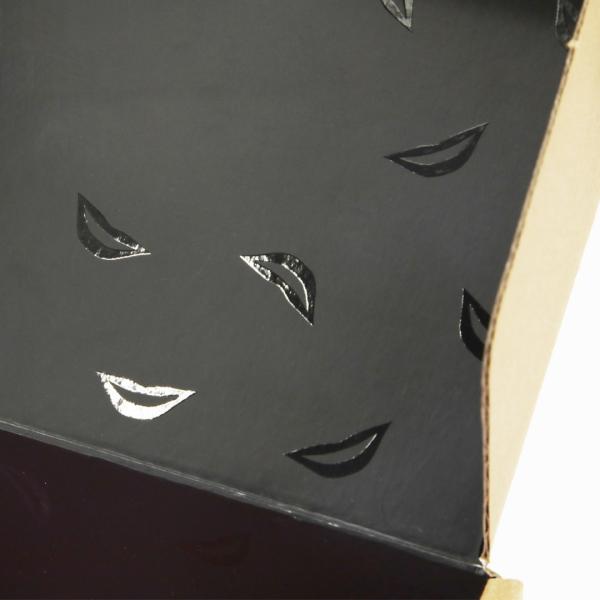 Quality Garment Clothing Corrugated Cardboard Folding Boxes With Logo Customized Shape for sale