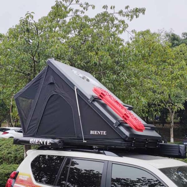 Quality Van Jeep Triangle Rooftop Tent For Camping 210*132*150cm Open Size for sale