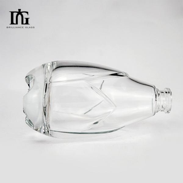 Quality Acceptable OEM/ODM 500ml Glass Gin Bottle with Screen Printing for sale
