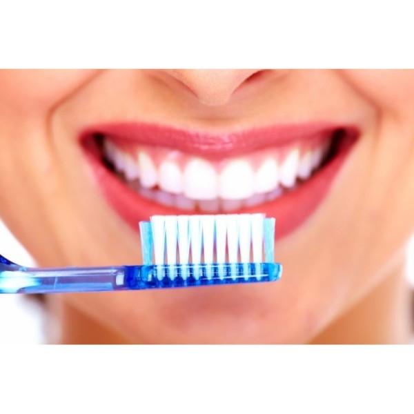 Quality Strawberry or Apple Mint Fluoride Toothpaste with Whitening Effects for sale