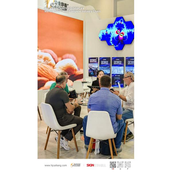 Quality Upgrade Your Display with SMD1515 1/32scan Indoor P2.5 LED Screen LED Module for sale