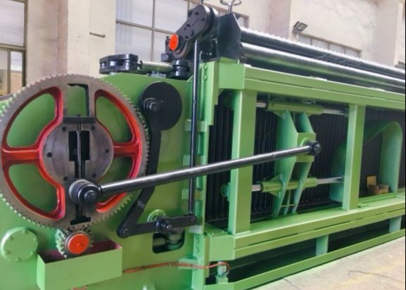 Quality 100x120mm Three Twist 3.0mm Gabion Mesh Machine 225m/h High Efficiency for sale